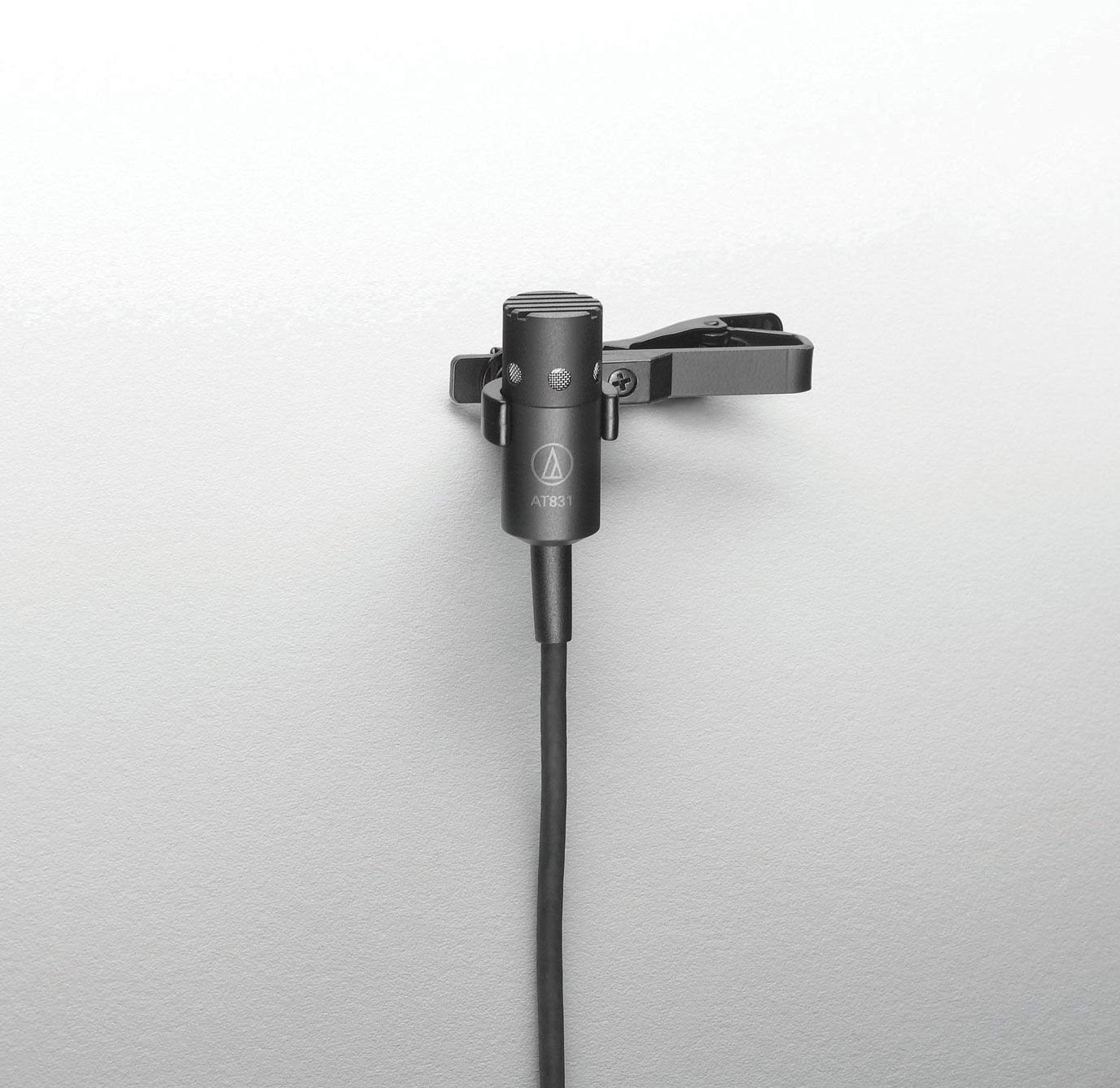 5 raisons d'utiliser un micro cravate ! - Voix Off Pro - Devenir voix ...